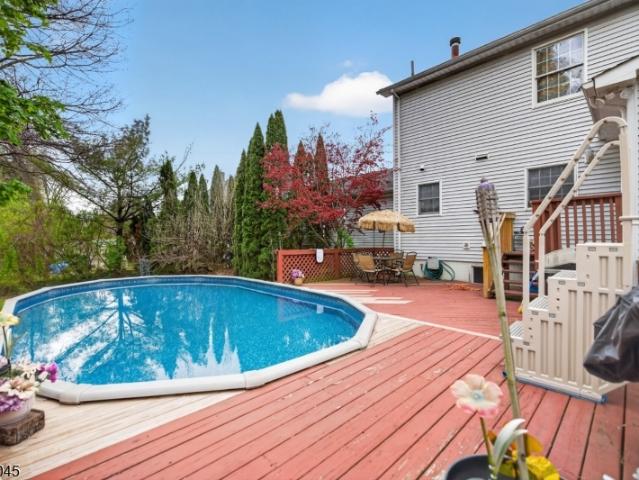 20 Willow Grove Ct