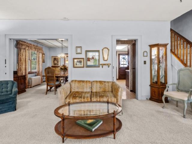 20 Woodside Ter