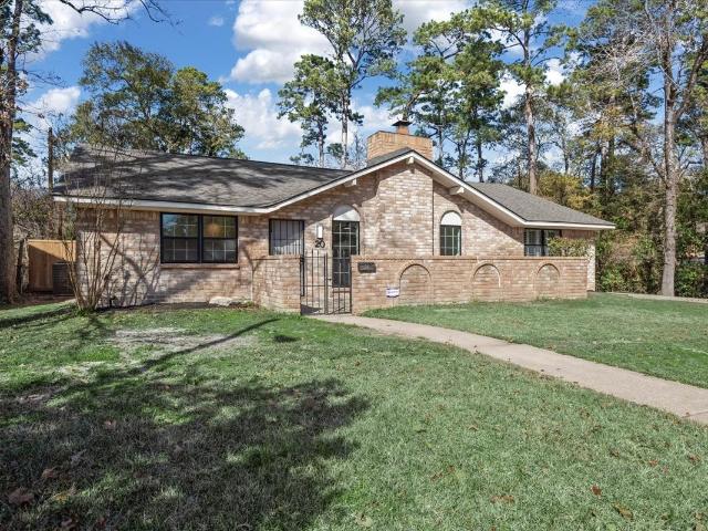 20 Woody Creek Dr, Conroe, TX 77301 | MLS #78718 | Compass