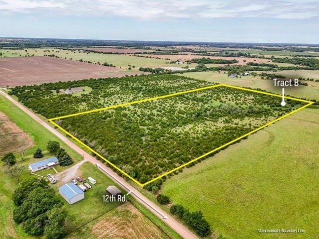 20 Acres at 12th and 51st Rd, Douglass, KS 67039