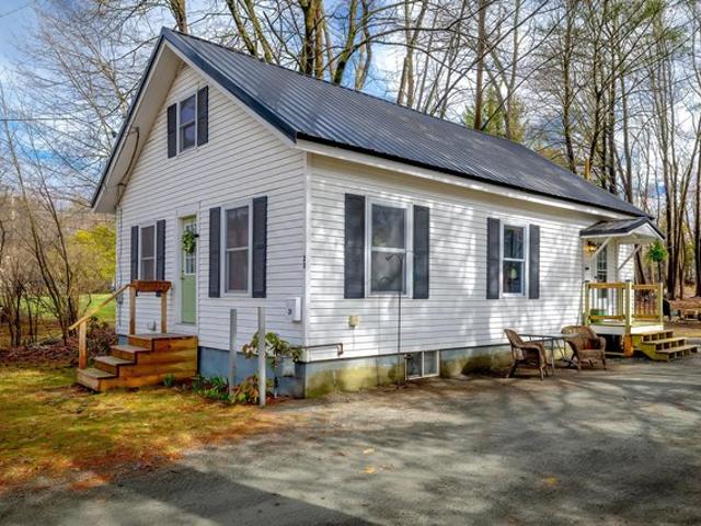 20 Abbott St, Old Town, ME 04468