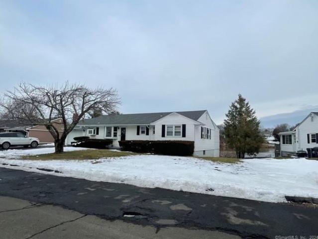 20 Apple Blossom Ln, Danbury, CT 06811
