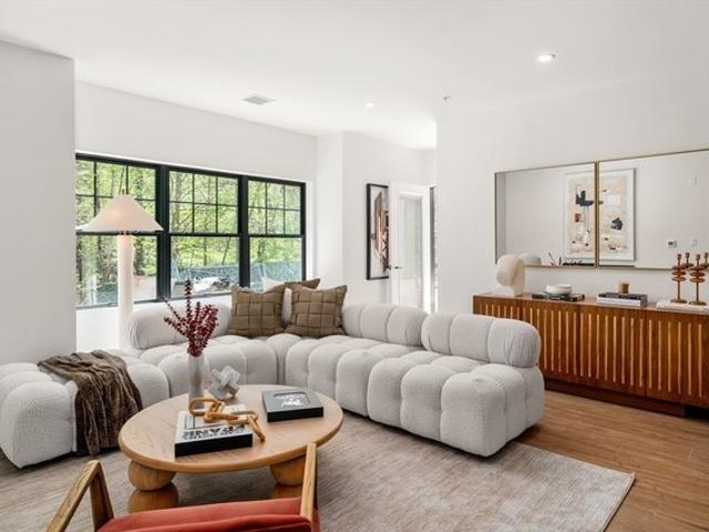 20 Audubon Way Apt 306, Canton, MA 02021