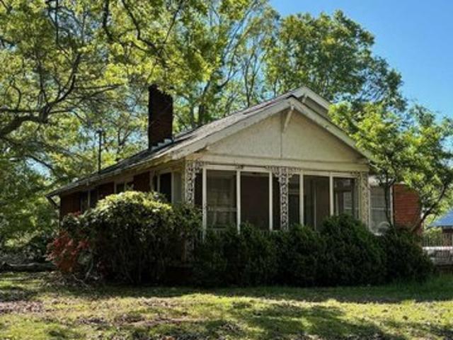 20 B Ave, Gainesville, GA 30504