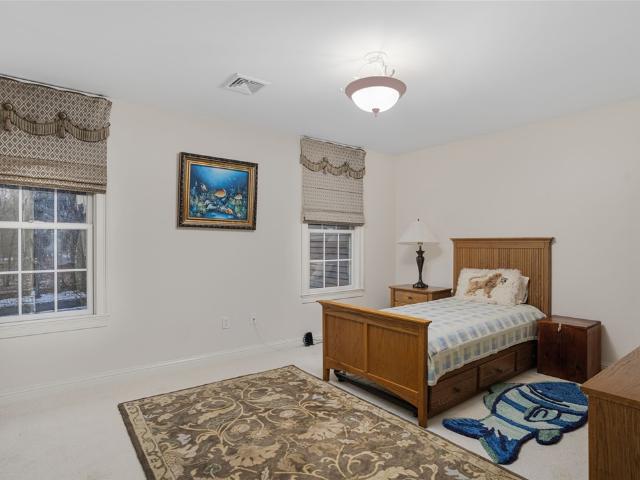 20 Bailey Blvd, East Greenwich, RI 02818 | MLS #1402