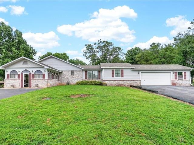 20 Bakers Rd, Russellville, AR 72802