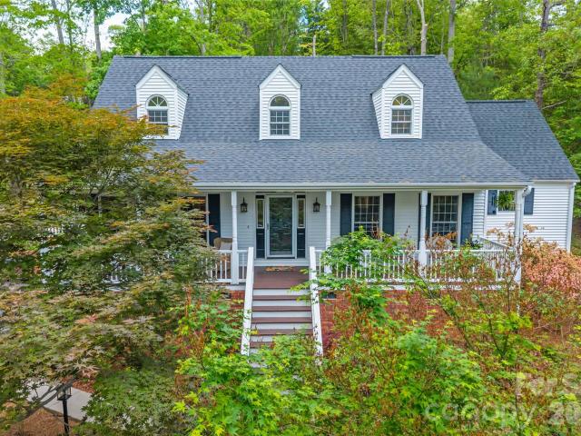 20 Bent Oak Ln, Asheville, NC 28803 | MLS #4366 | Compass