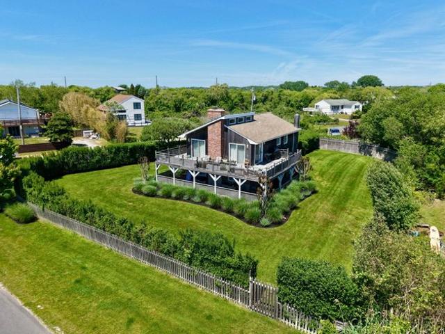 20 Benson Dr, Montauk, NY 11954