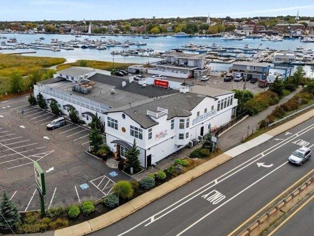 20 bedroom, Salisbury MA 01952 105123492