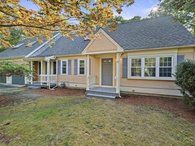 20 Biscayne Dr, Barnstable, MA 02648