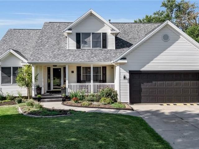 20 Bonner Dr, Lockport, NY 14094