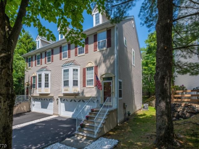 20 Bobolink Ct