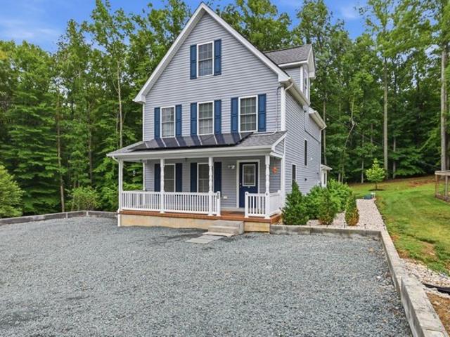 20 Boulder Springs Ln, Louisa, VA 23093