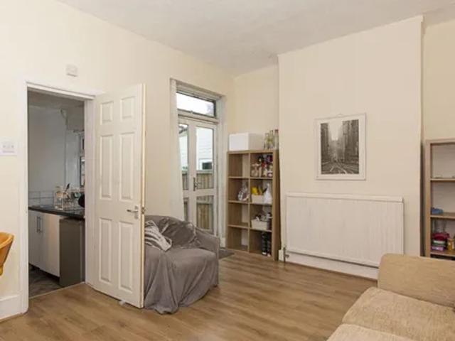 20 Blackshaw Road, London, SW17 0DE, United Kingdom | 4 bed townhouse for rent #166936576 | Rentberry