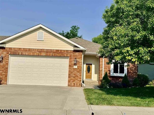 20 Bluestem Dr, Scottsbluff, NE 69361