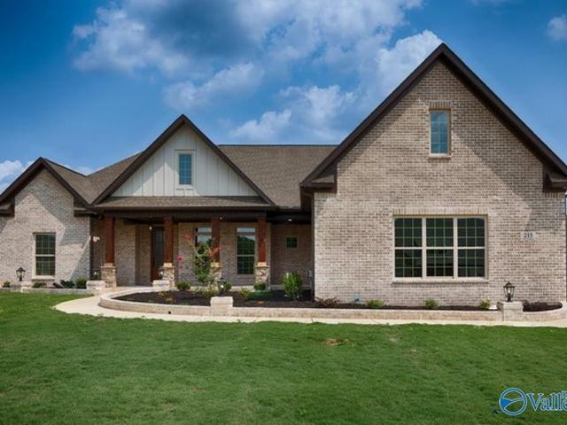 20 Bluff Creek Cir SE, Huntsville, AL 35803