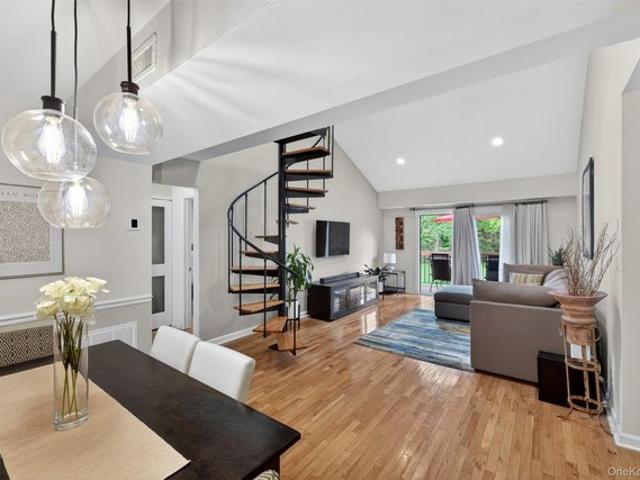 20 Bronxville Glen Dr Apt 6, Bronxville, NY 10708
