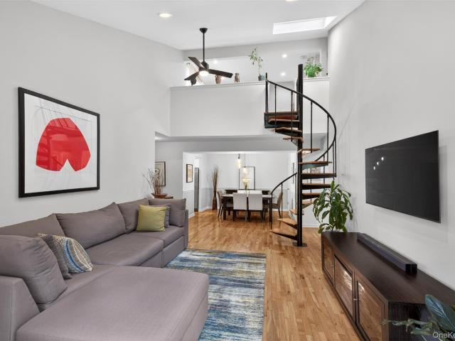 20 Bronxville Glen Drive 6