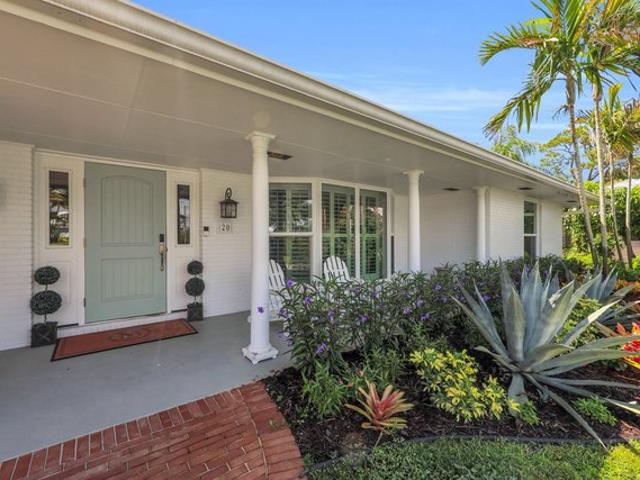 20 Bunker Pl, Tequesta, FL 33469