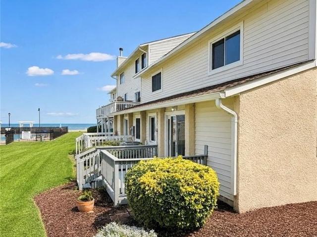 20 Cantamar Ct, Hampton, VA 23664