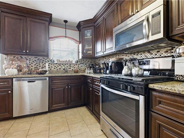 20 Centre Port CIR