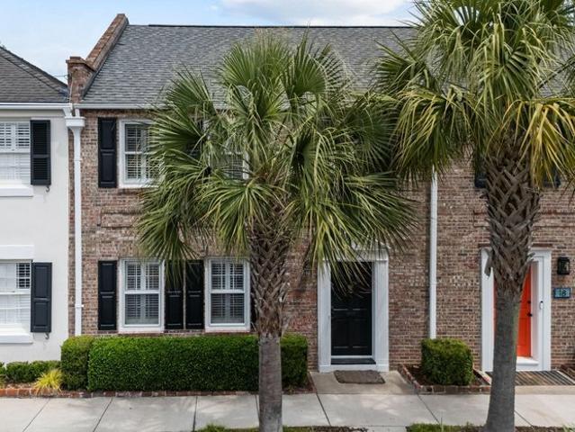 20 Charlestowne Ct, Charleston, SC 29401