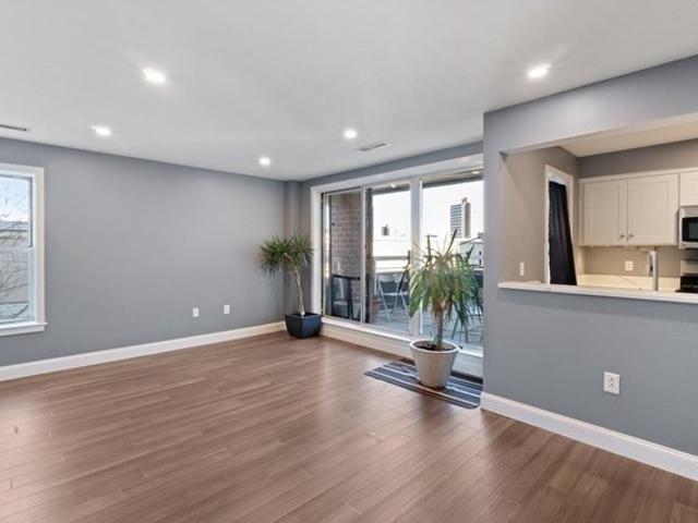 20 Chestnut St Unit 26, Cambridge, MA 02139