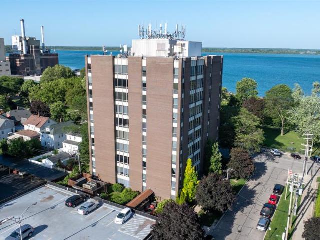 20 Chestnut Street # 302