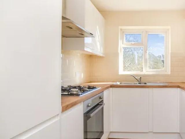 20 Church Avenue, London, DA14 6BU, United Kingdom | 2 bed apartment for rent #166498214 | Rentberry