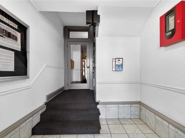 20 Collier Road NW 15
