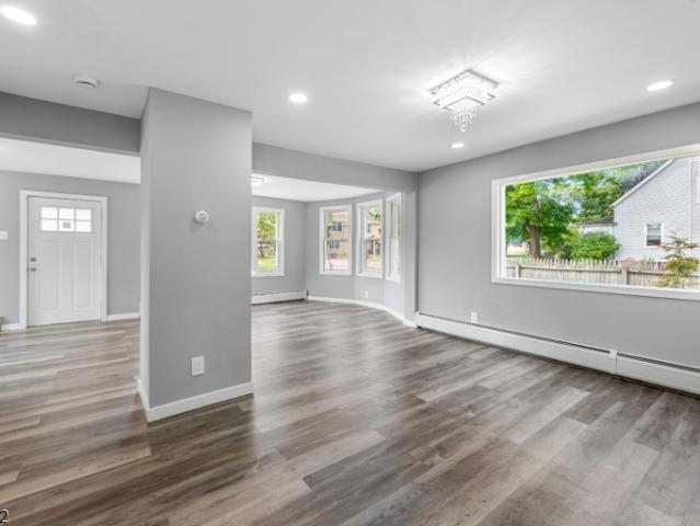 20 Corwin St