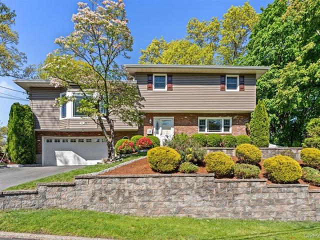 20 Cornell Dr, Hartsdale, NY 10530
