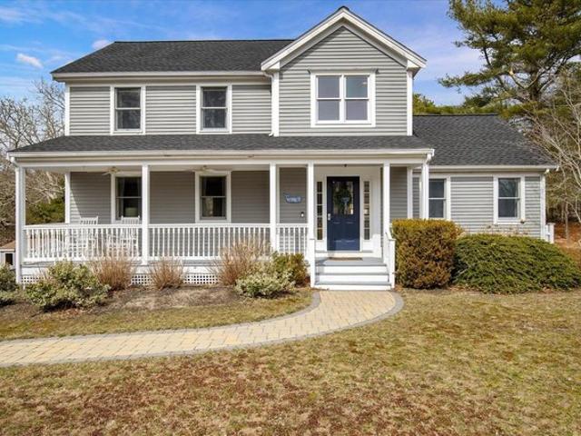 20 Cornhill Rd, Teaticket, MA 02536