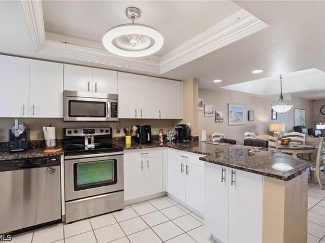 20 Cosmopolitan Dr Unit 4, Lehigh Acres, FL 33936