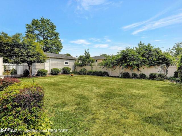 20 Clarence Avenue