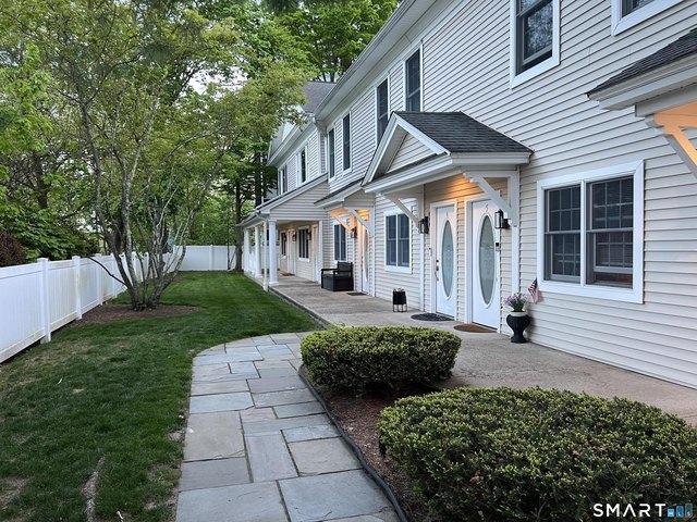 20 Cross St Unit 7, Westport, CT 06880