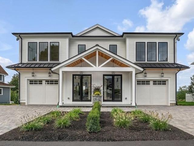 20 Crescent Rd Unit 20, Needham, MA 02494