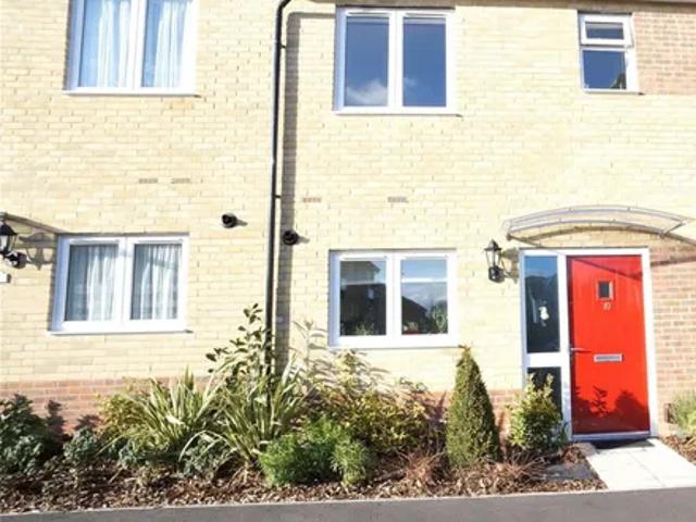 20 Cygnet Close, London, BR5 2FF, United Kingdom | 2 bed townhouse for rent #154617558 | Rentberry