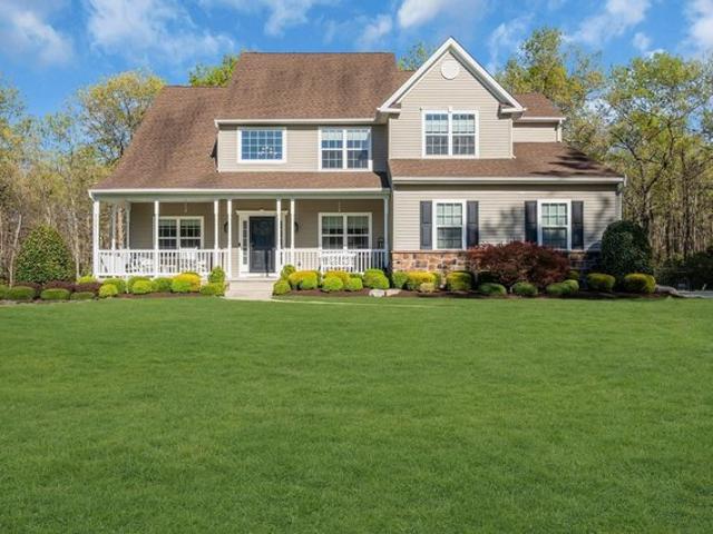 20 Danielle Ct, Mays Landing, NJ 08330