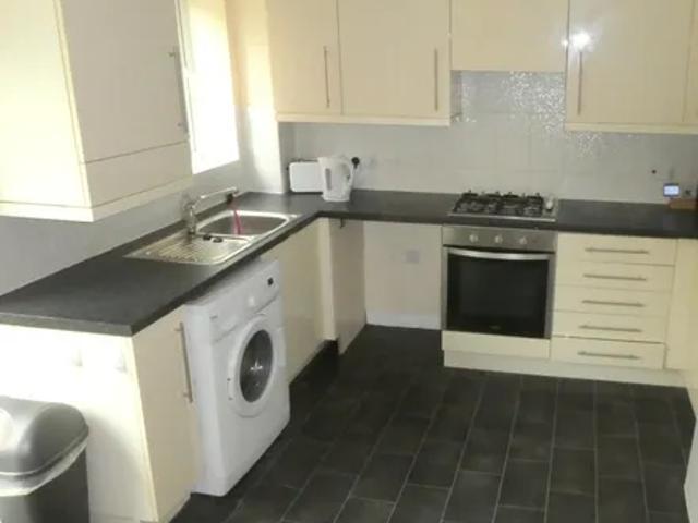 20 Denewell Avenue, Brunswick, Manchester, M13 9GE, United Kingdom | 4 bed townhouse for rent #20476119 | Rentberry