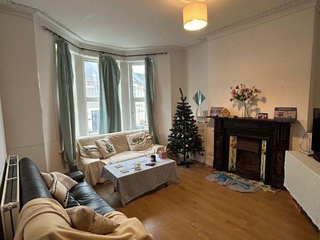 20 Derry Avenue 4 bed house share to rent £2,253 pcm £520 pw