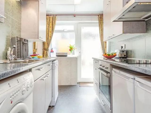 20 Devonshire Place | Studio townhouse for rent #152054178 | Rentberry