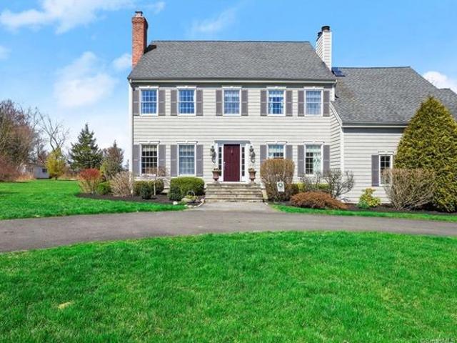20 Dlhy Ct, Ridgefield, CT 06877