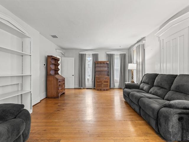 20 E Maple Avenue