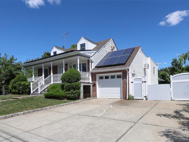 20 E Clearwater Road
