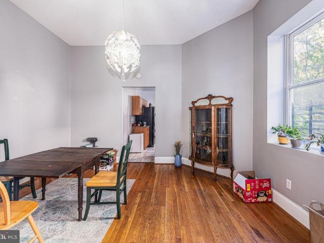 20 E Lafayette Avenue