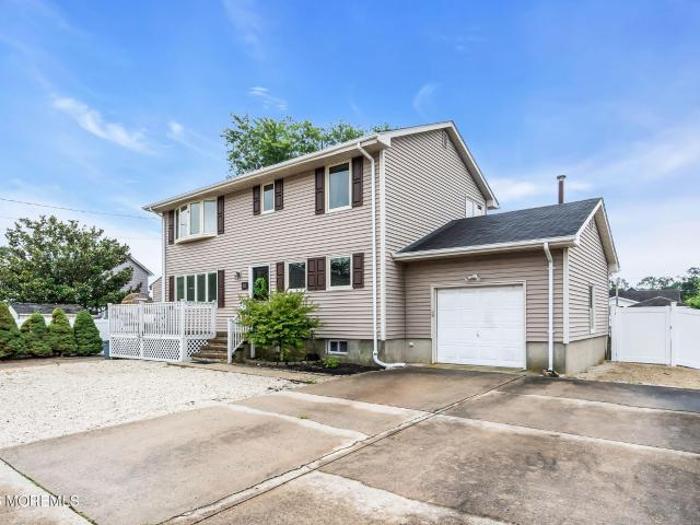 20 E Lakewood Avenue