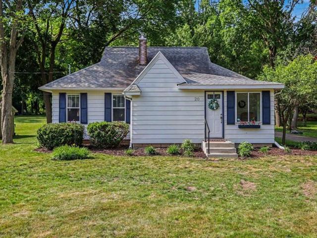20 E Langley Rd, Battle Creek, MI 49015