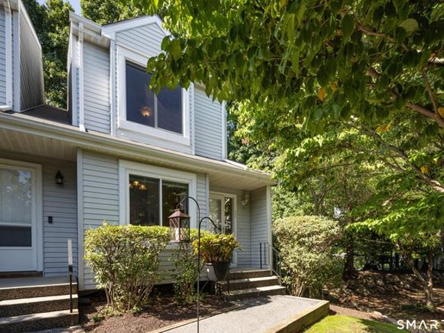 20 E Pembroke Rd Unit 22, Danbury, CT 06811