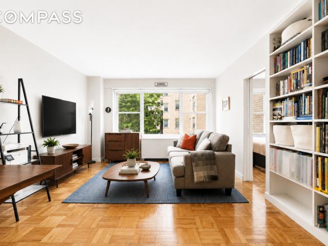 20 East 9th Street, New York, NY